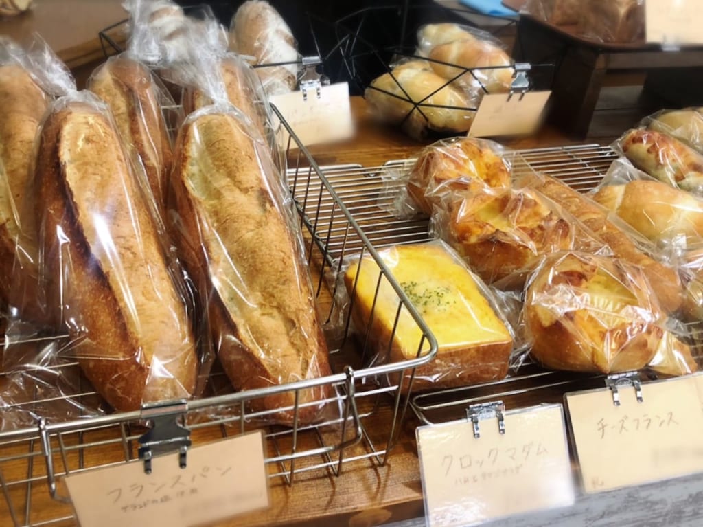 【横浜市港南区】6/1にオープンした「BAKERY Nagi」をご紹介♪「Milk食パン」や「メロンパン」等、美味しいパンが沢山！ | 号外 ...